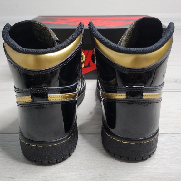 Jordan | Shoes | Jordan High Patent Black Gold Gs 55w 7 | Poshmark